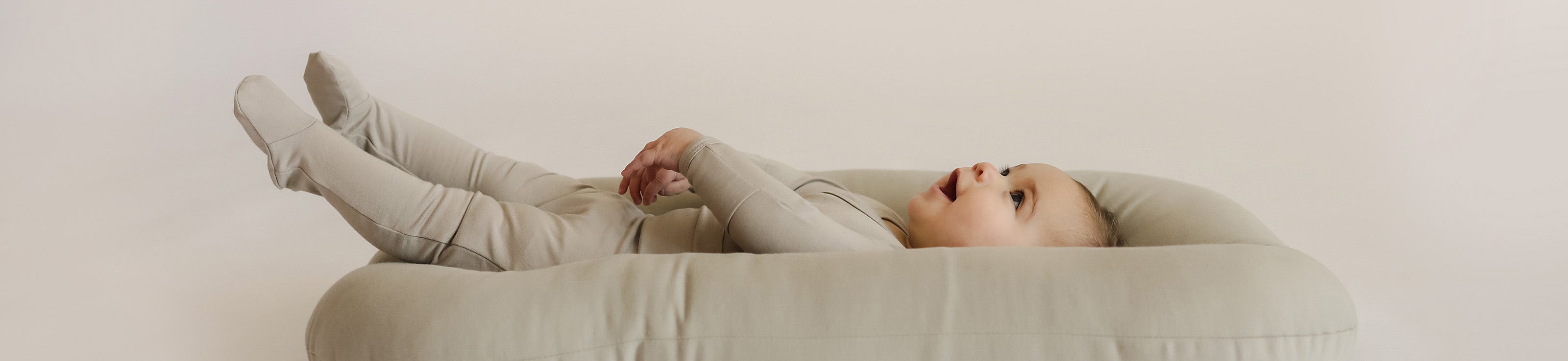 Snuggle Me Lounger – Little Suite